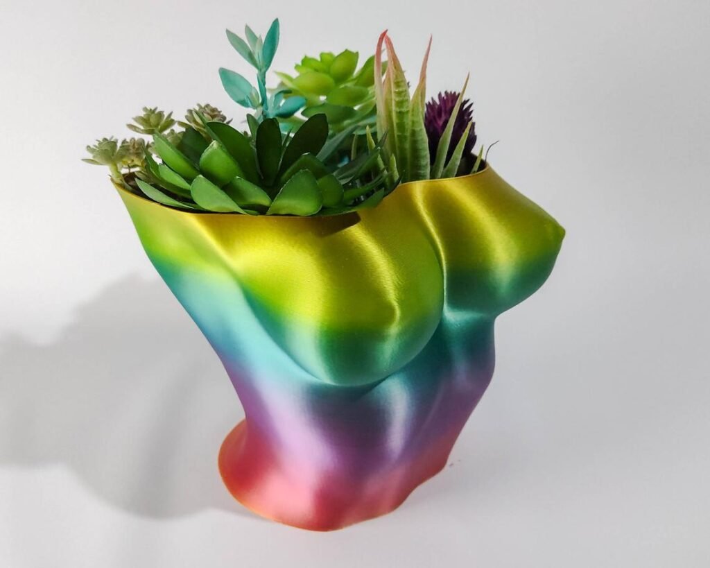 Feminine Torso Planter Pot - Makers India